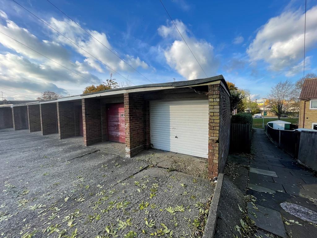 Seaton Crescent, Corby, NN18 Garage - £7,500