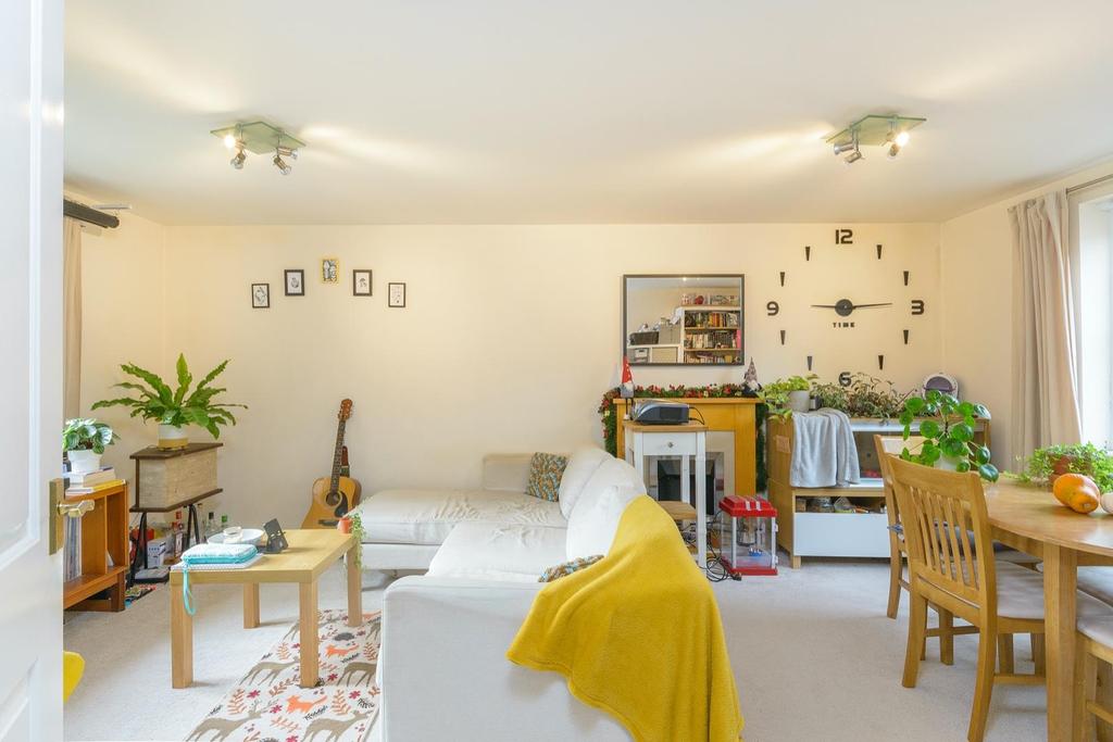 Bristol South End, Bedminster 2 bed flat - £250,000