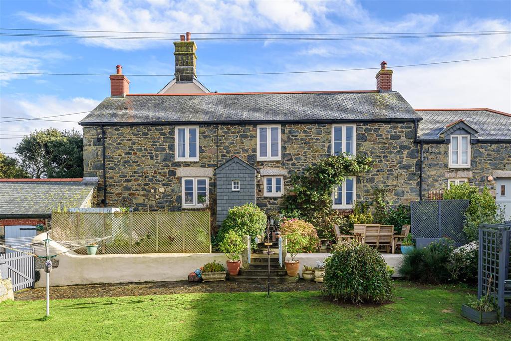 Predannack Manor, Mullion, Helston 3 bed semi-detached house - £575,000
