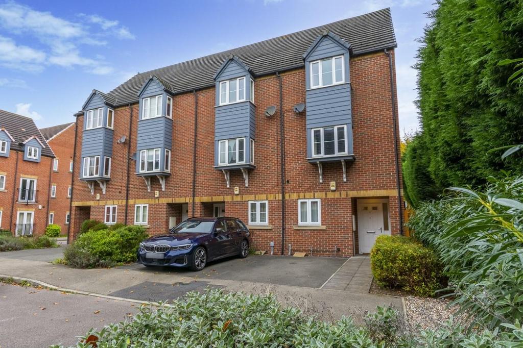 Rushes Close, Beeston 4 bed townhouse - £295,000