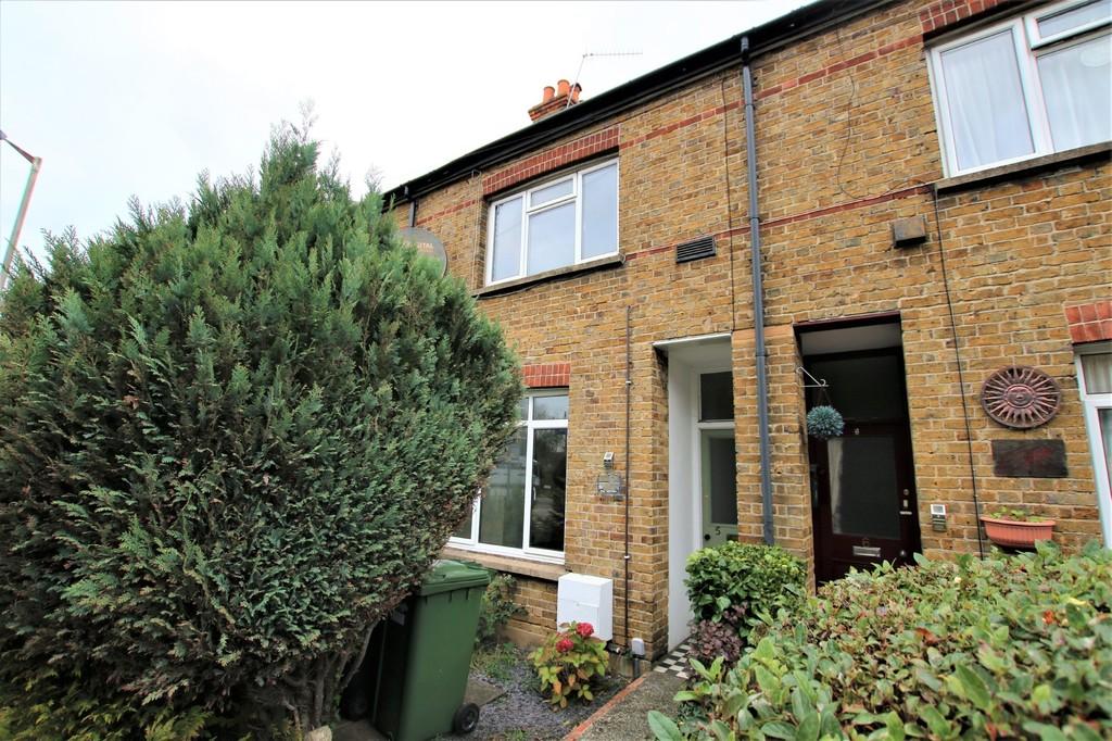 Colnbrook 3 bed terraced house - £1,500 pcm (£346 pw)