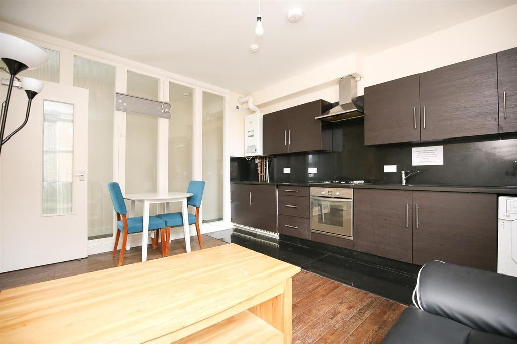 Leazes Arcade, City Centre, NE1 2 bed apartment - £823 pcm (£190 pw)