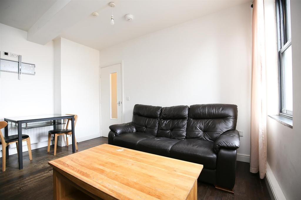 Leazes Arcade, City Centre, NE1 2 bed apartment - £823 pcm (£190 pw)