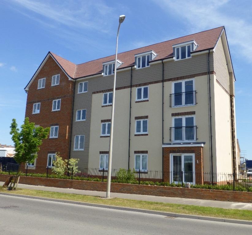 Tainter Close, Off Technology Drive, Rugby, CV21 2 bed flat - £795 pcm ...