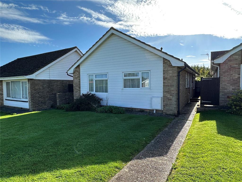 Seven Sisters Road, Lower Willingdon... 2 bed bungalow - £345,000