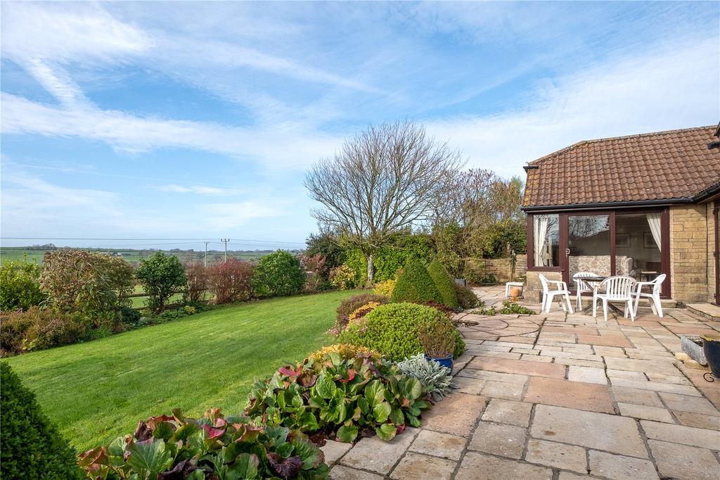 Frome St. Quintin, Dorchester, DT2 4 bed bungalow - £700,000