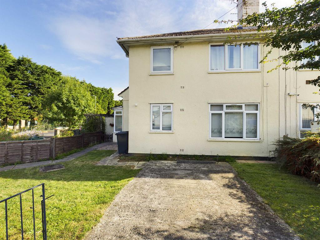 Whiteway Road, Matson, Gloucester, GL4 1 bed maisonette - £100,000