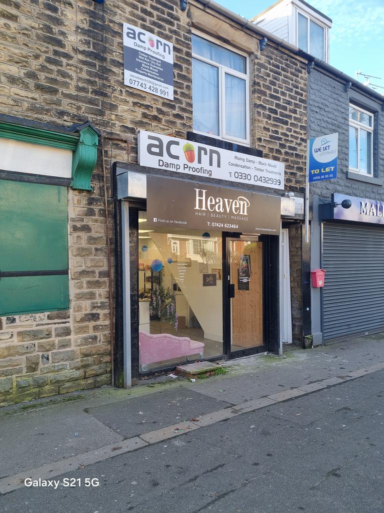 Shop unit High Street, Goldthorpe... Shop - £450 pcm (£104 pw)