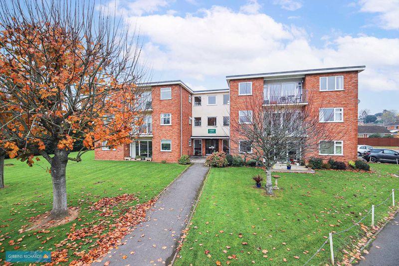 Galmington, Taunton 2 bed apartment - £160,000