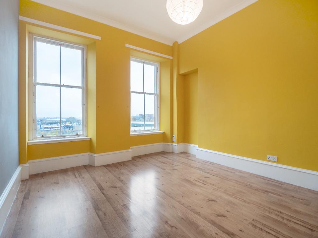 Eglinton Street Flat 3 2 Eglinton Toll Glasgow G5 9RP 1 Bed Flat
