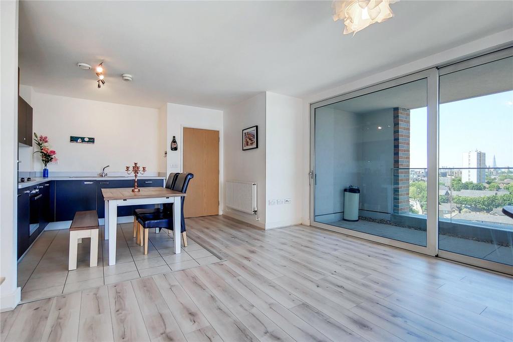 Devons Road, Bromey-By-Bow, E3 3 bed apartment - £2,400 pcm (£554 pw)