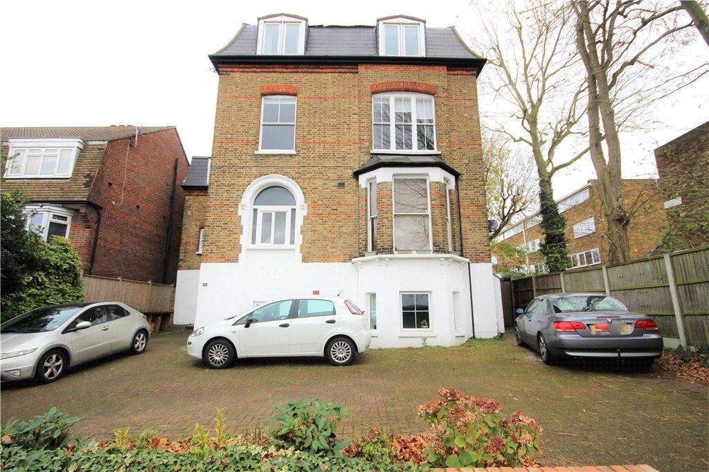 Woodfield Avenue, London, SW16 3 bed apartment - £2,000 pcm (£462 pw)