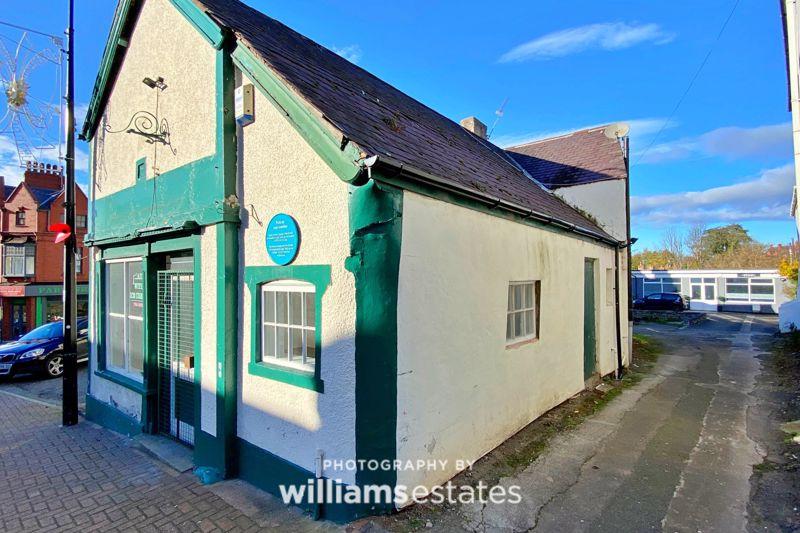 High Street, St. Asaph Shop - £120,000