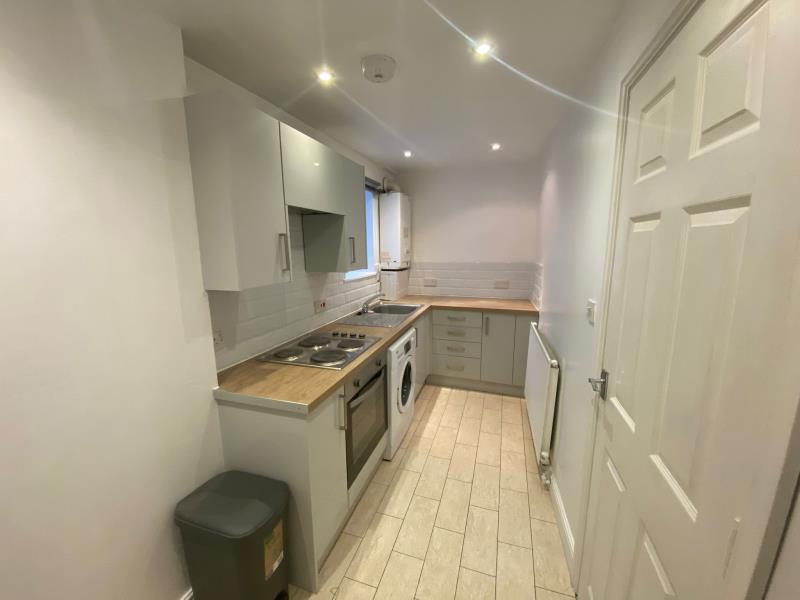 Briar Rhydding, Baildon, Shipley... 1 bed apartment - £450 pcm (£104 pw)