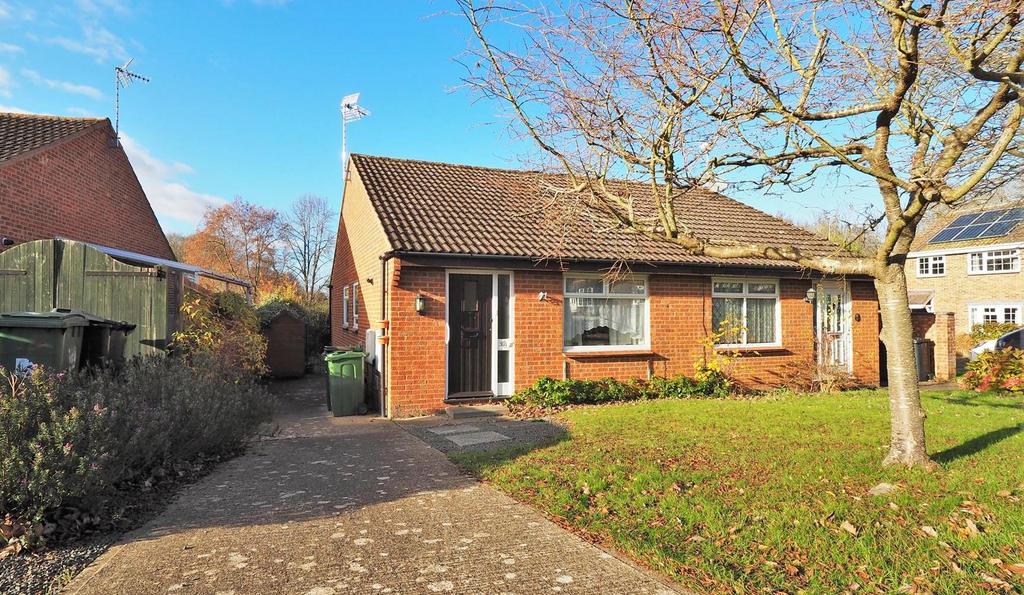Bournewood Close, Downswood, Maidstone 2 bed bungalow - £280,000