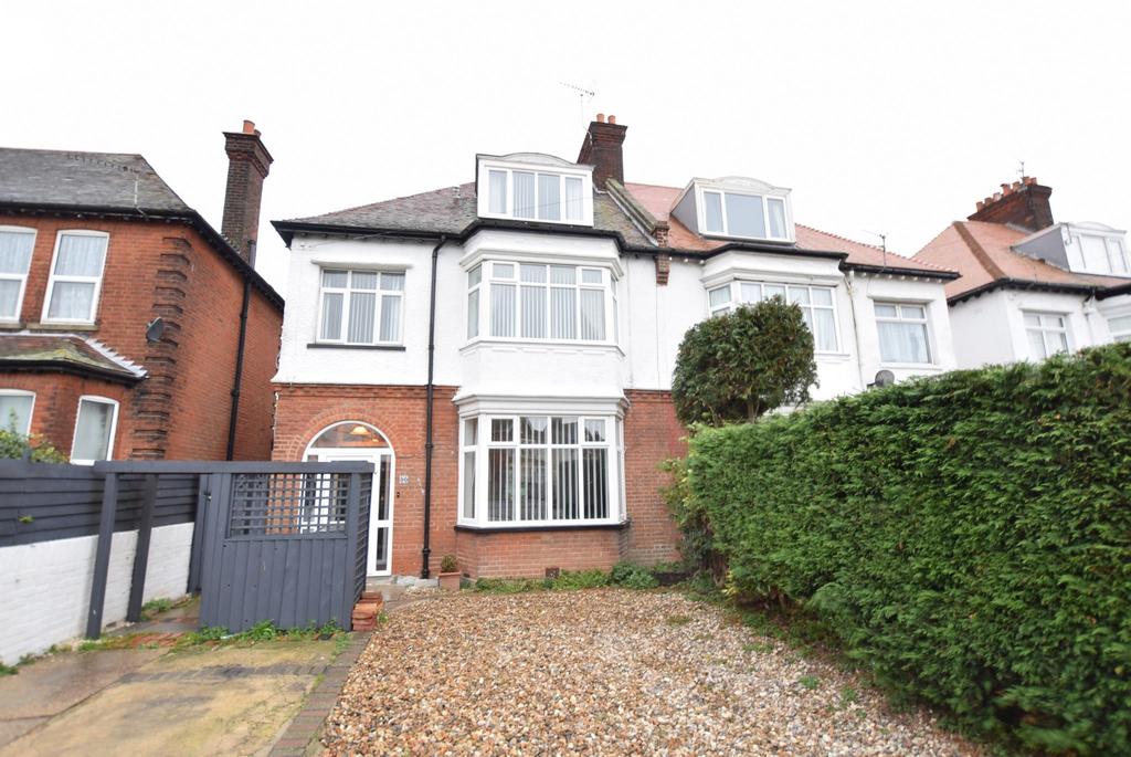 Clacton-on-Sea 5 bed semi-detached house - £330,000