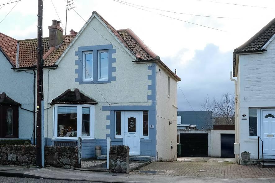 8 Gala Green, Dunbar, EH42 1NQ 3 bed semi-detached house - £265,000