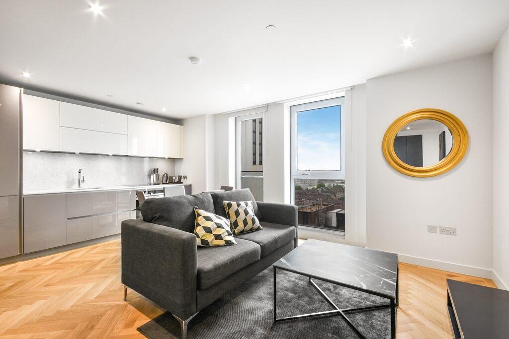 Two Fifty One, SE1 Studio - £1,582 pcm (£365 pw)