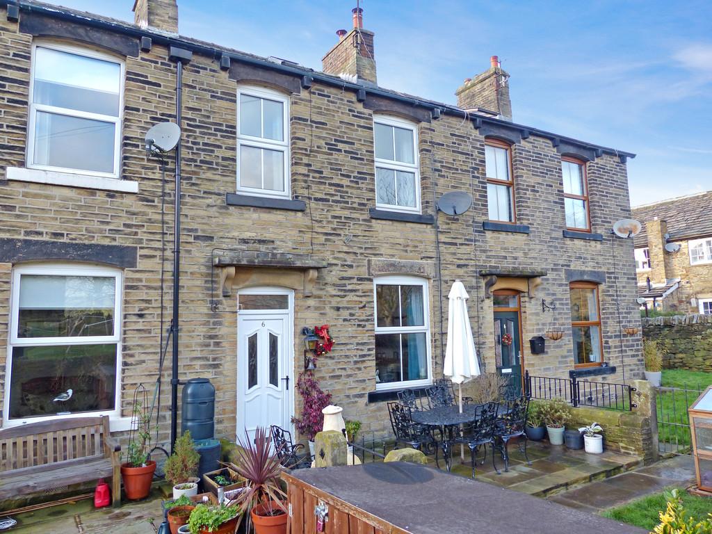 East View, Carleton 2 bed terraced house - £239,950