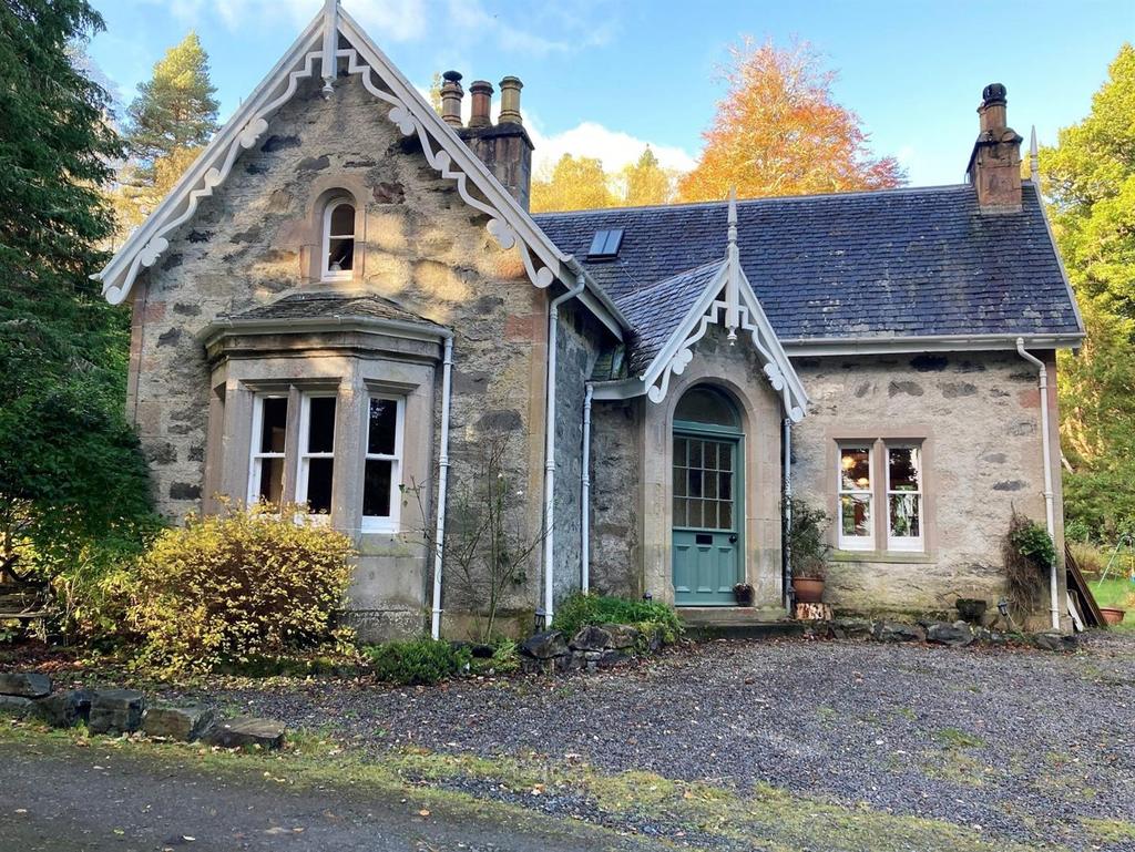 East Lodge, Scatwell, Strathconon... 3 bed cottage - £280,000