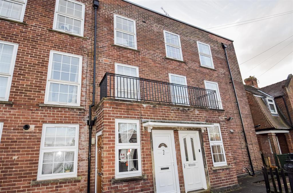 Alne Terrace, York 4 bed house - £2,253 pcm (£520 pw)