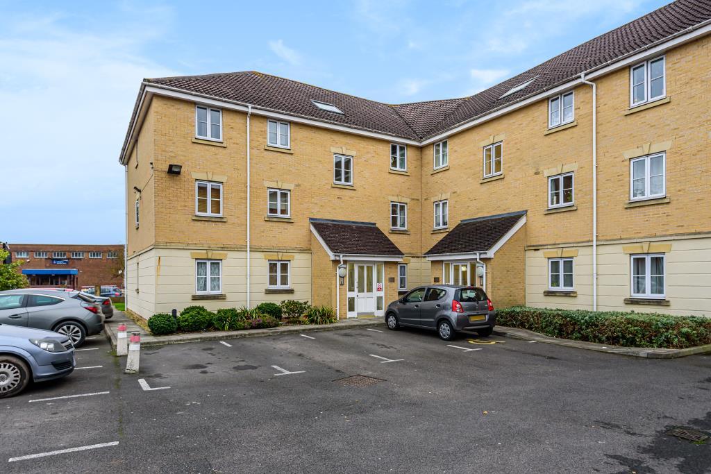 Scholars Walk, Langley, SL3 2 bed apartment - £1,200 pcm (£277 pw)