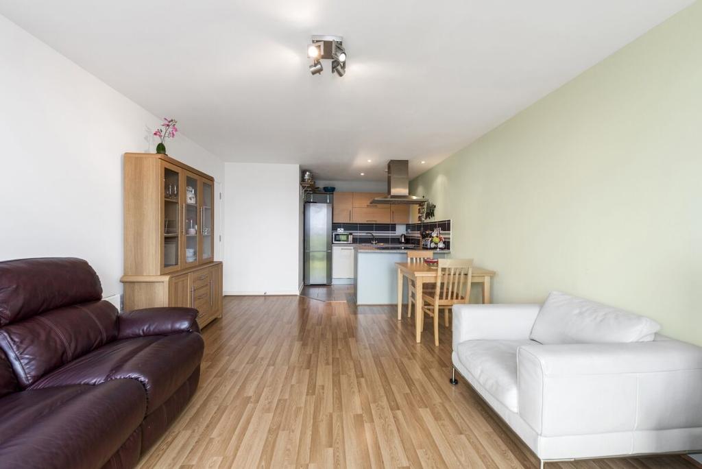Icona Point, London E15 2 bed apartment - £1,800 pcm (£415 pw)