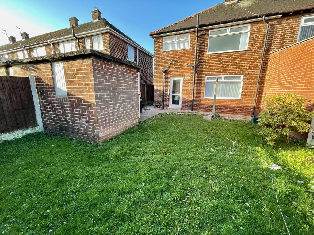 Dooley Drive, Bootle L30 3 bed end of terrace house - £695 pcm (£160 pw)