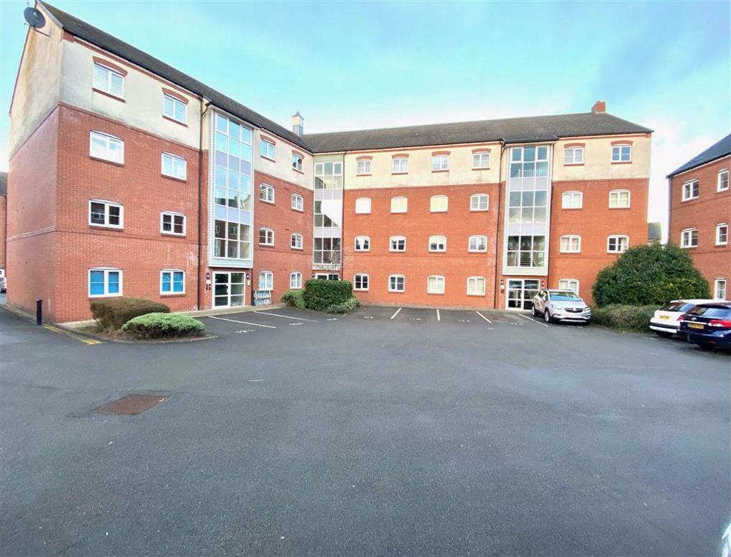 Cape Court, Warwick, Warwickshire, CV34 2 bed flat - £850 pcm (£196 pw)