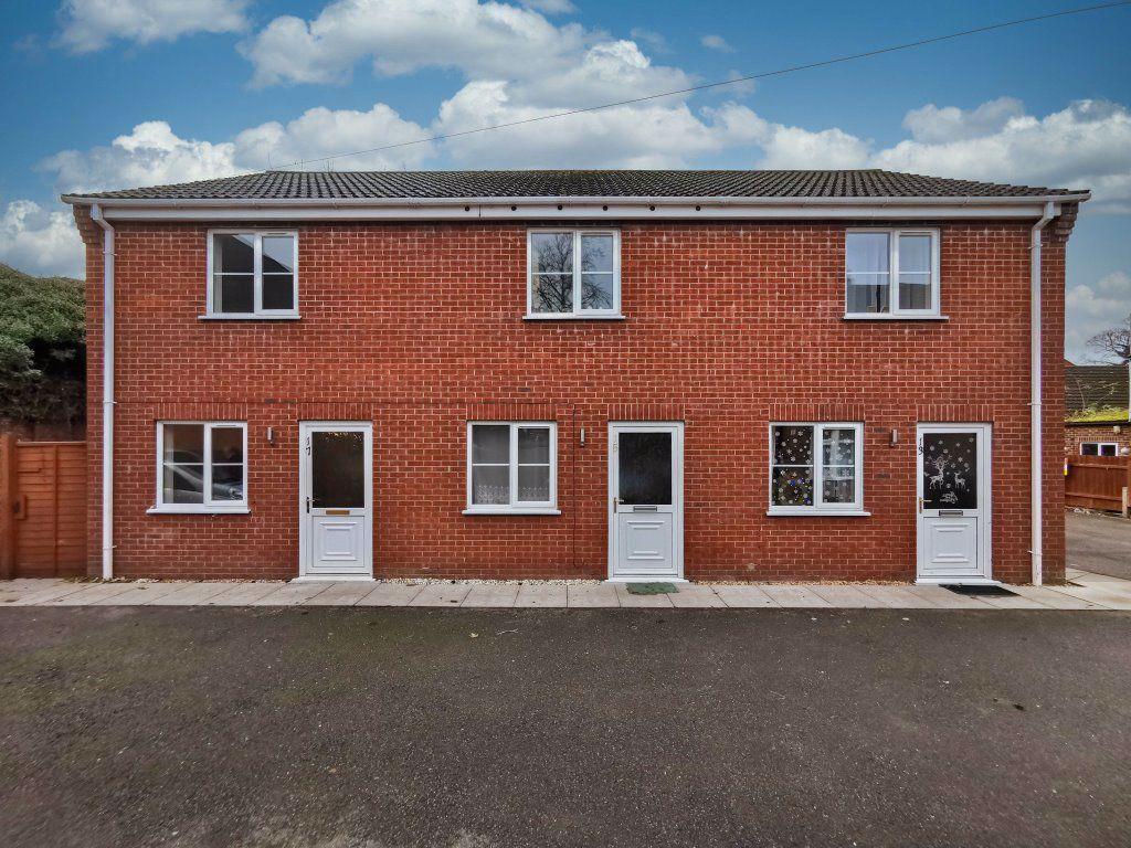 Albert Terrace, Boston, Lincolnshire 2 bed terraced house - £695 pcm (£ ...