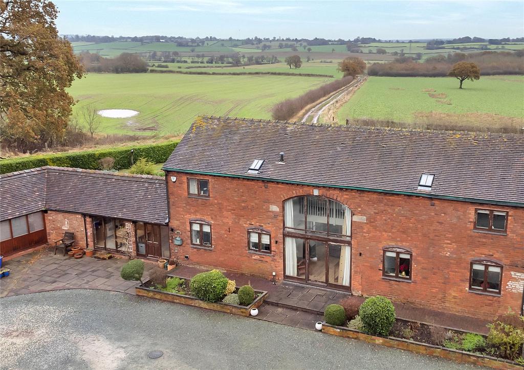Great Haywood, Stafford 4 bed barn conversion - £595,000