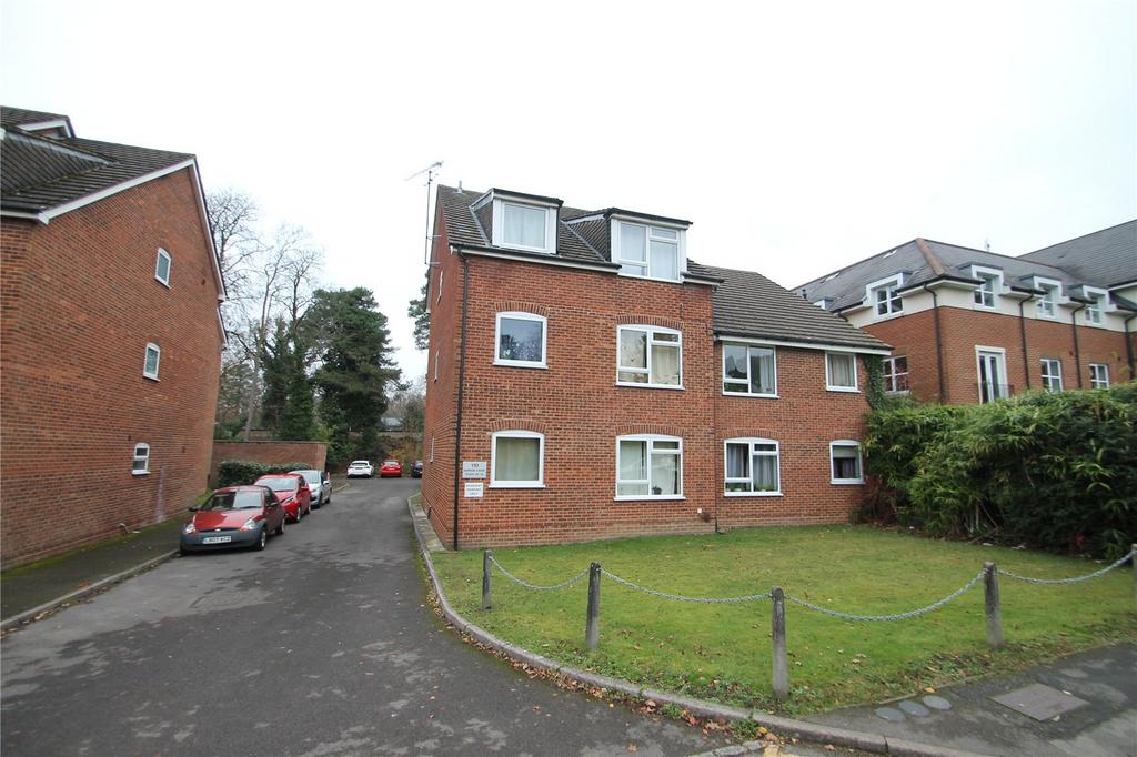 Gordon Court, 110 Gordon Road... 2 bed apartment - £1,200 pcm (£277 pw)