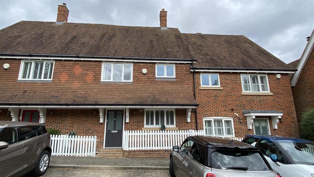 Shoesmith Lane, Kings Hill, ME19 4FF 3 bed terraced house - £1,500 pcm ...