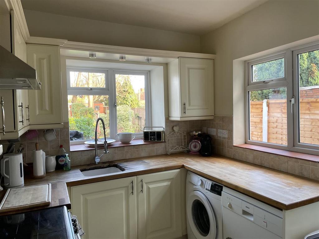 Church Road, Maney, Sutton Coldfield 2 bed terraced house - £1,100 pcm ...
