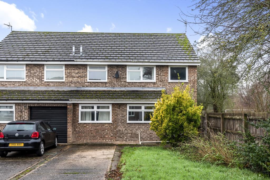 Moreton-On-Lugg, Herefordshire, HR4 4 bed semi-detached house - £250,000