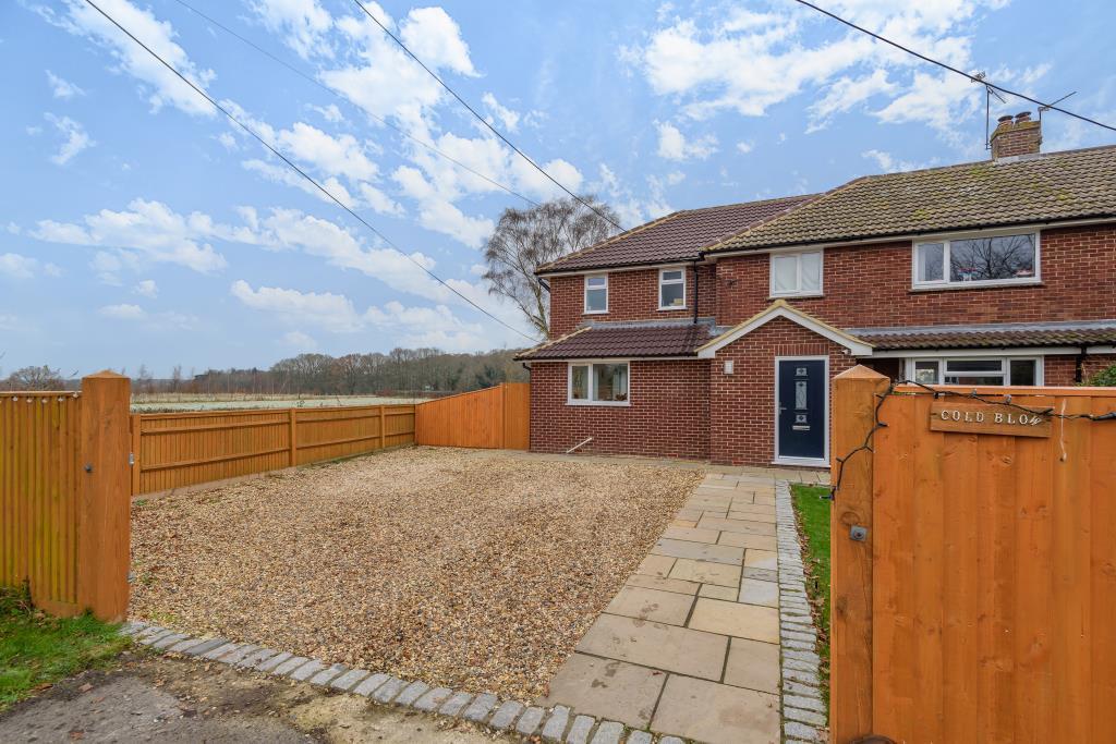 Beenham, Berkshire, RG7 4 bed semi-detached house - £2,250 pcm (£519 pw)