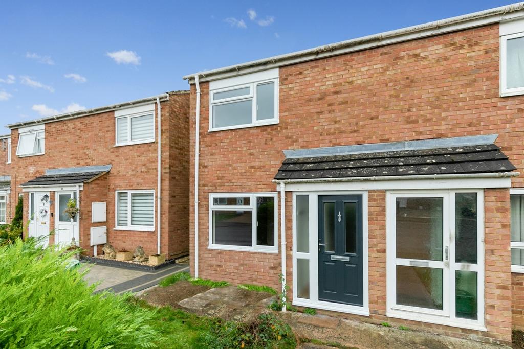 Oxford OX4 2UF 2 bed end of terrace house - £325,000