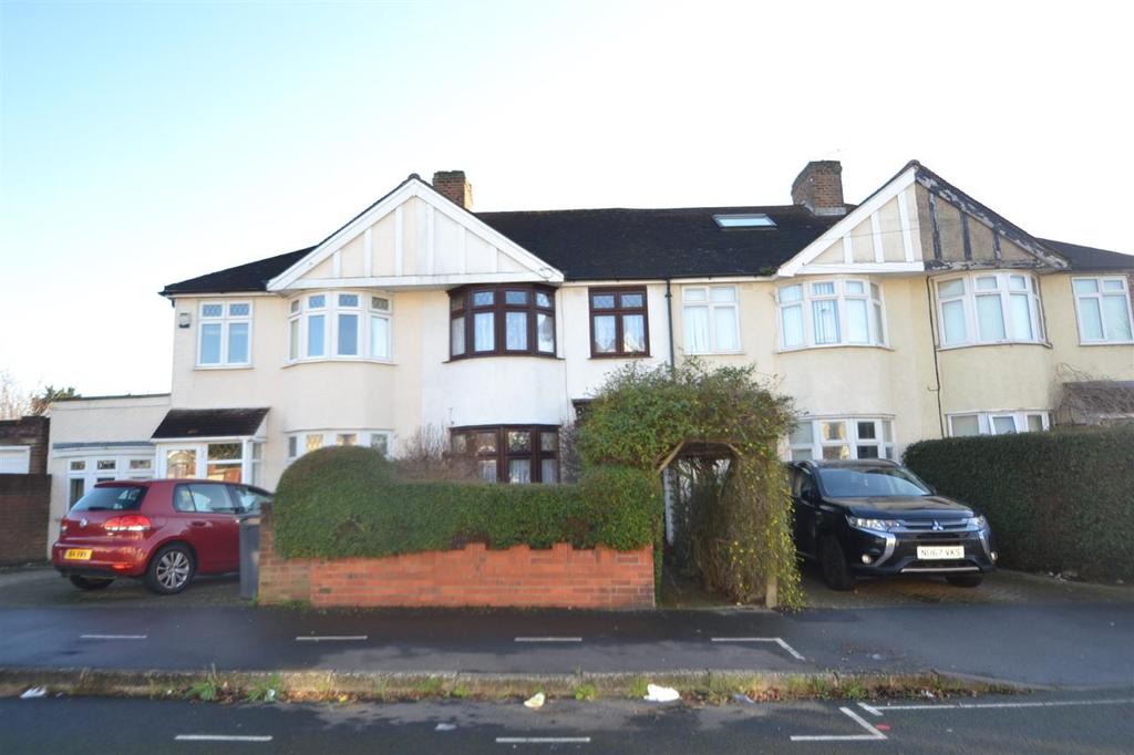 Elmgate Ave, Hanworth Park, Hanworth 3 bed terraced house - £395,000