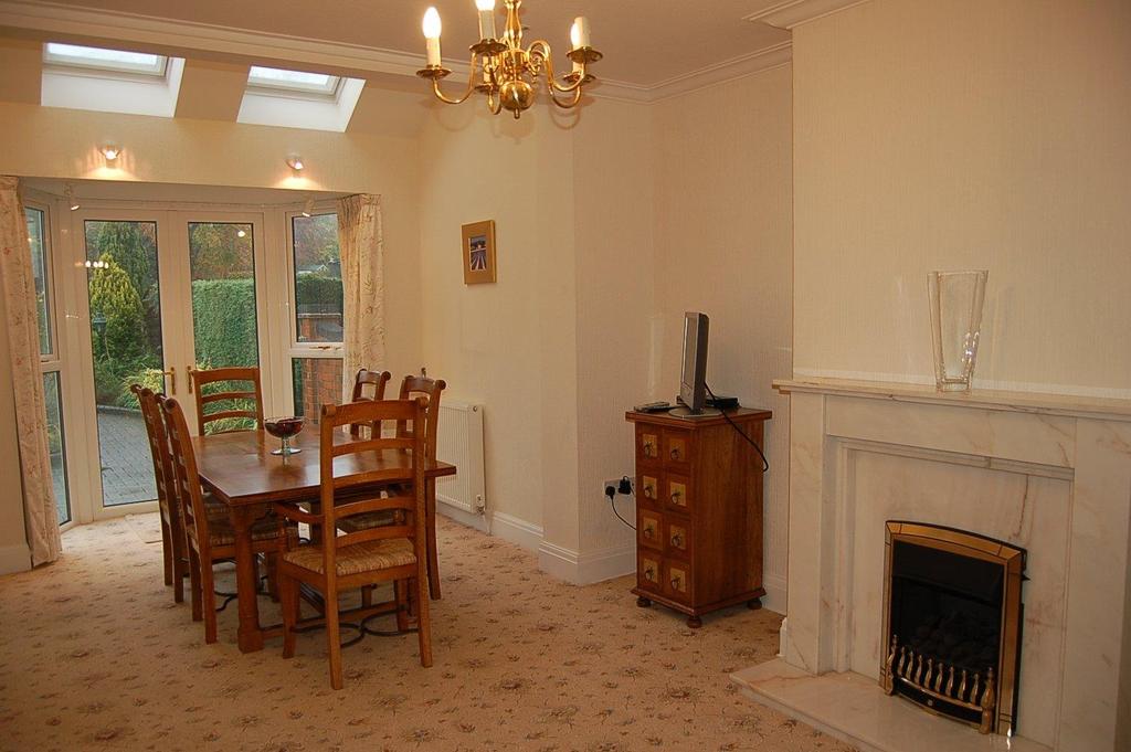 Pingle Road, Millhouses, Sheffield. S7 2LN 3 bed semi-detached house ...