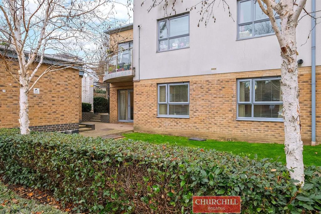 Thomas Jacomb Place, Walthamstow, London 2 bed flat - £390,000