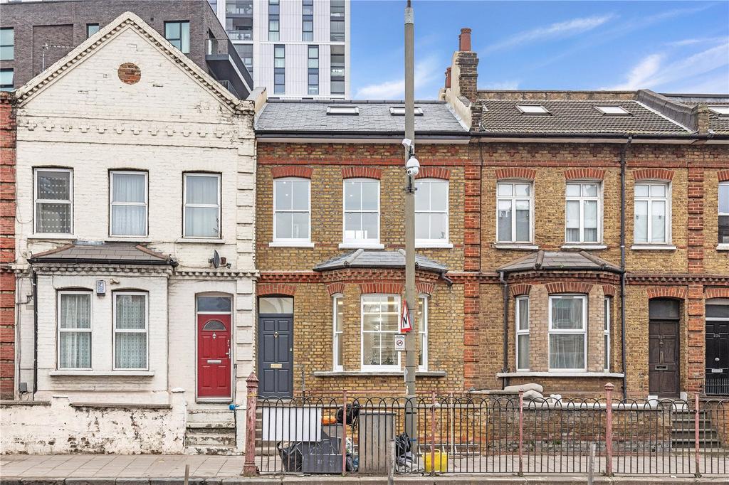 Queenstown Road, London, SW8 4 bed terraced house - £1,150,000