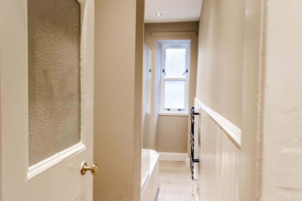 Kennoway Drive, Thornwood, Glasgow, G11 1 bed flat - £725 pcm (£167 pw)