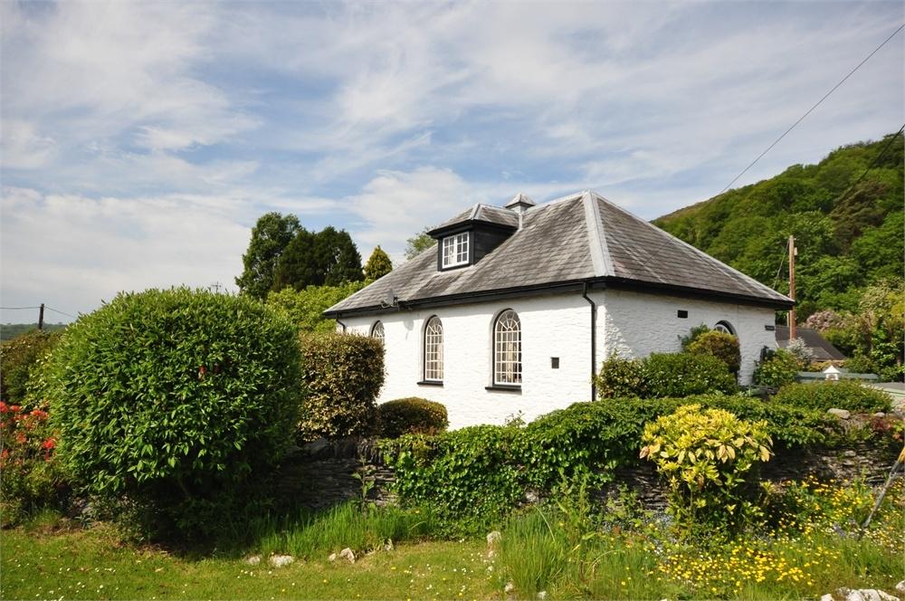 Llanwrin, Machynlleth, Powys 2 bed detached house - £229,950