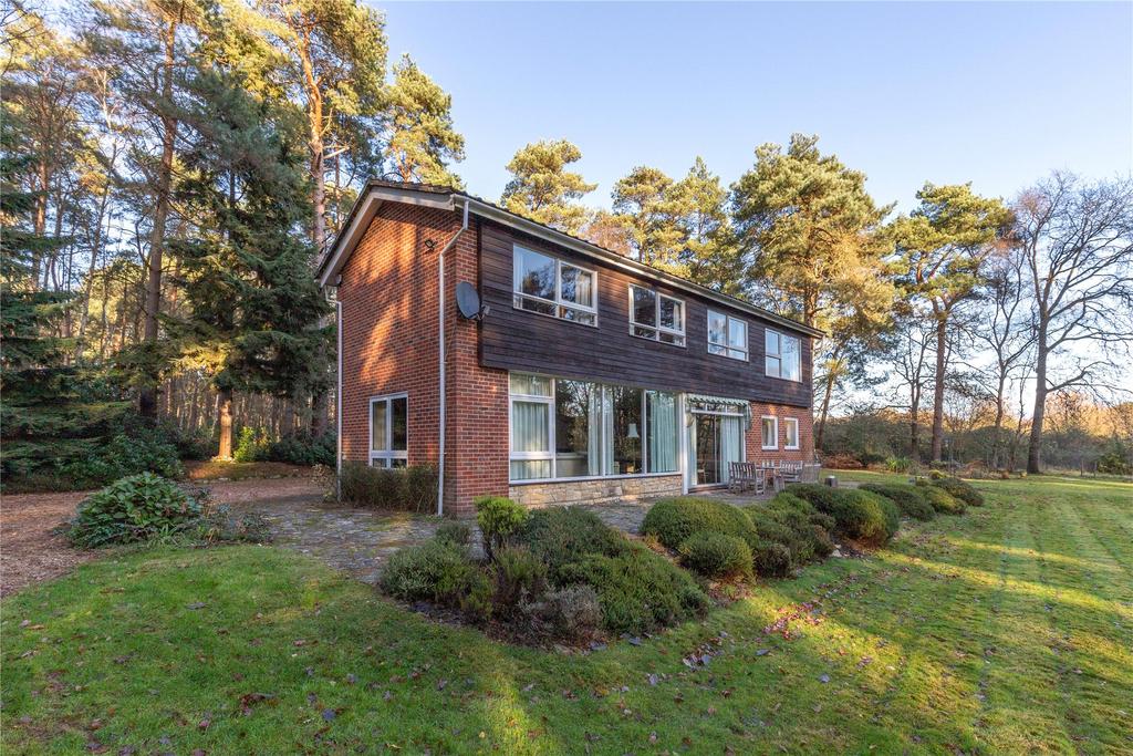 Sandhurst Road, Finchampstead... 5 bed detached house - £1,750,000