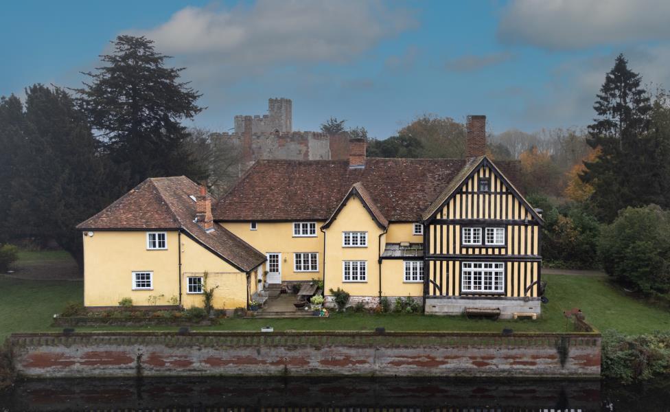 LITTLE WENHAM, COLCHESTER, SUFFOLK 7 bed detached house - £3,250 pcm (£ ...