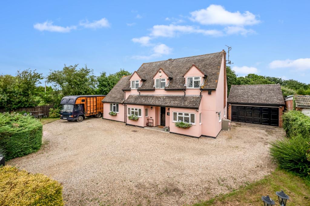 Althorne 4 bed detached house - £700,000