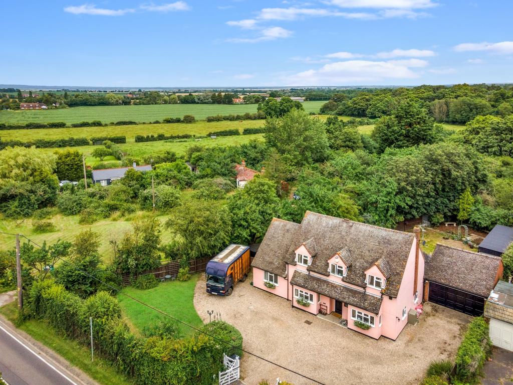 Althorne 4 bed detached house - £700,000