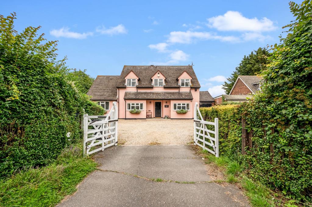 Althorne 4 bed detached house - £700,000