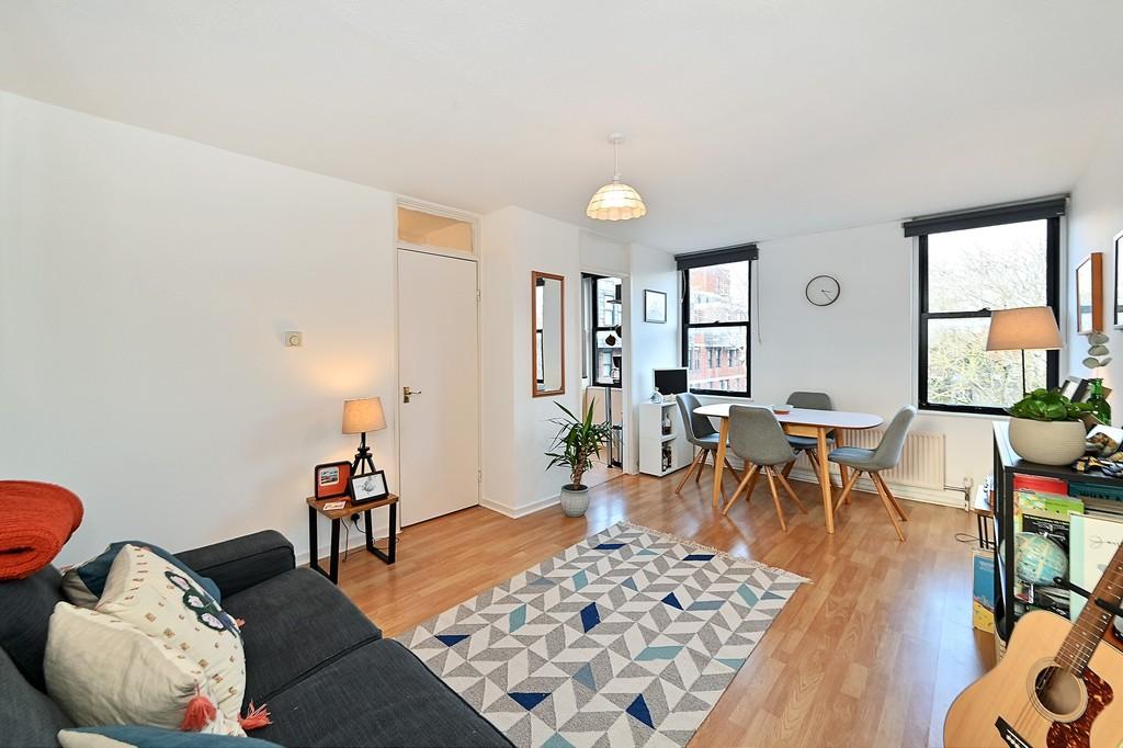 Tachbrook Street, Pimlico, SW1V 2QP 1 bed flat - £1,712 pcm (£395 pw)