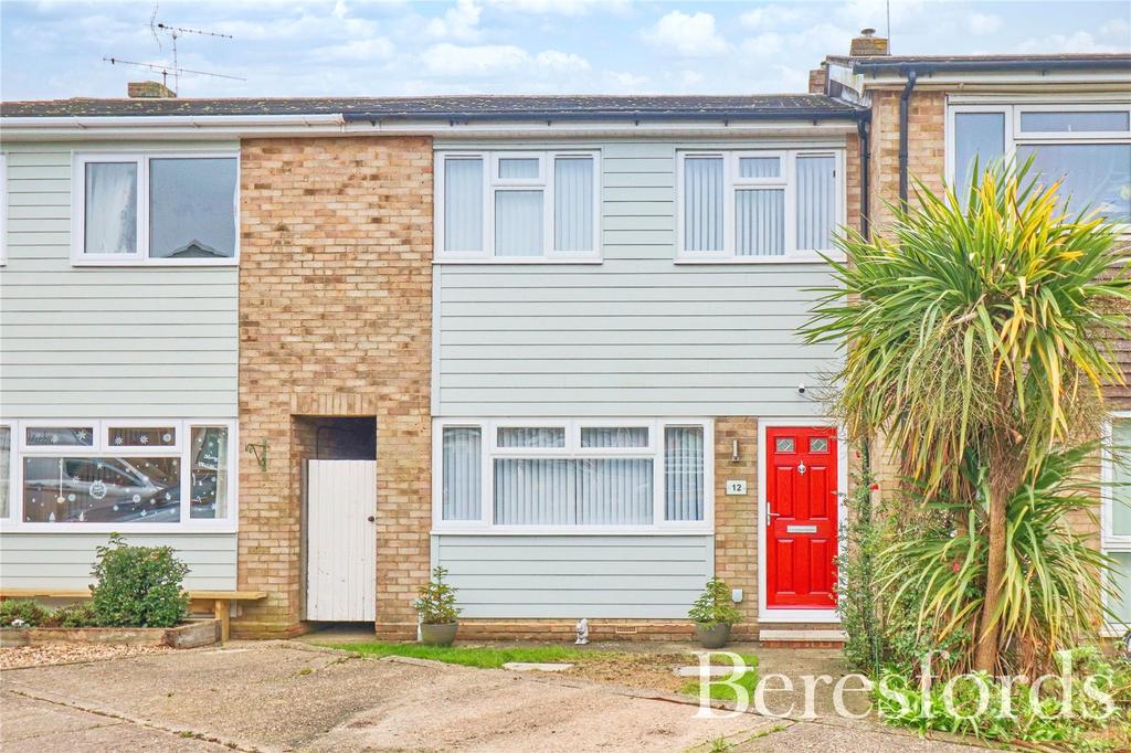 The Paddocks, High Roding, CM6 3 bed terraced house - £365,000